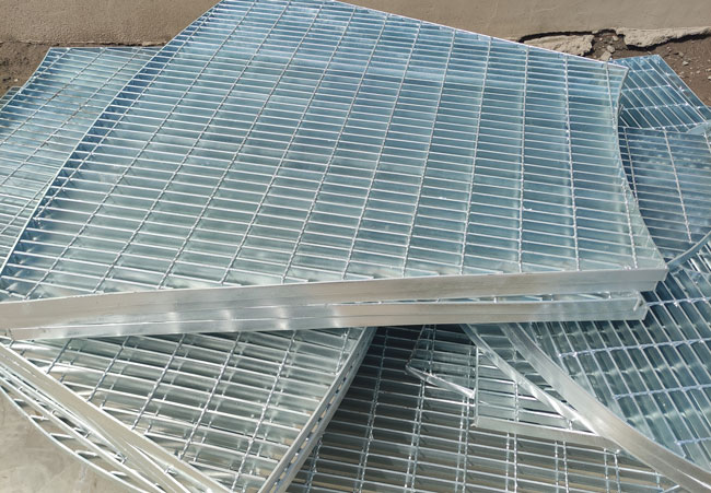 OEM Round Galvanised White Metal Grid Steel Grating