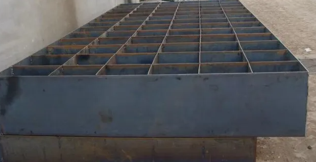 High Bearing Heavy Galvanised Metal Grid Steel Grating For Walkway