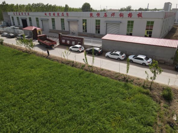 Silver Pressure Welded Galvanized Steel Grating Engineering