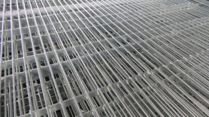 Silver Pressure Welded Galvanized Steel Grating Engineering
