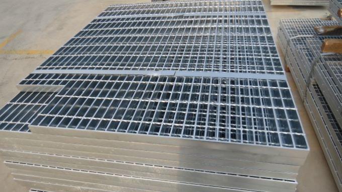 Tailor Made Engineering Steel Grating For Plant Platform