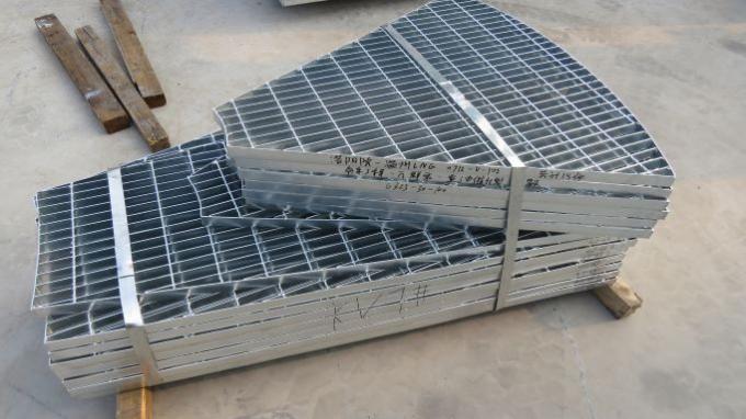 Tailor Made Engineering Steel Grating For Plant Platform